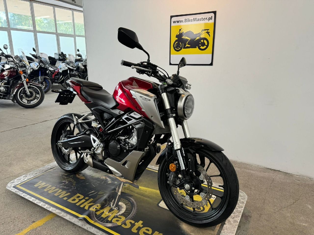 HONDA CB125R ABS !!! KAT.B !!! REZERWACJA !!! - cena: 15900 zł