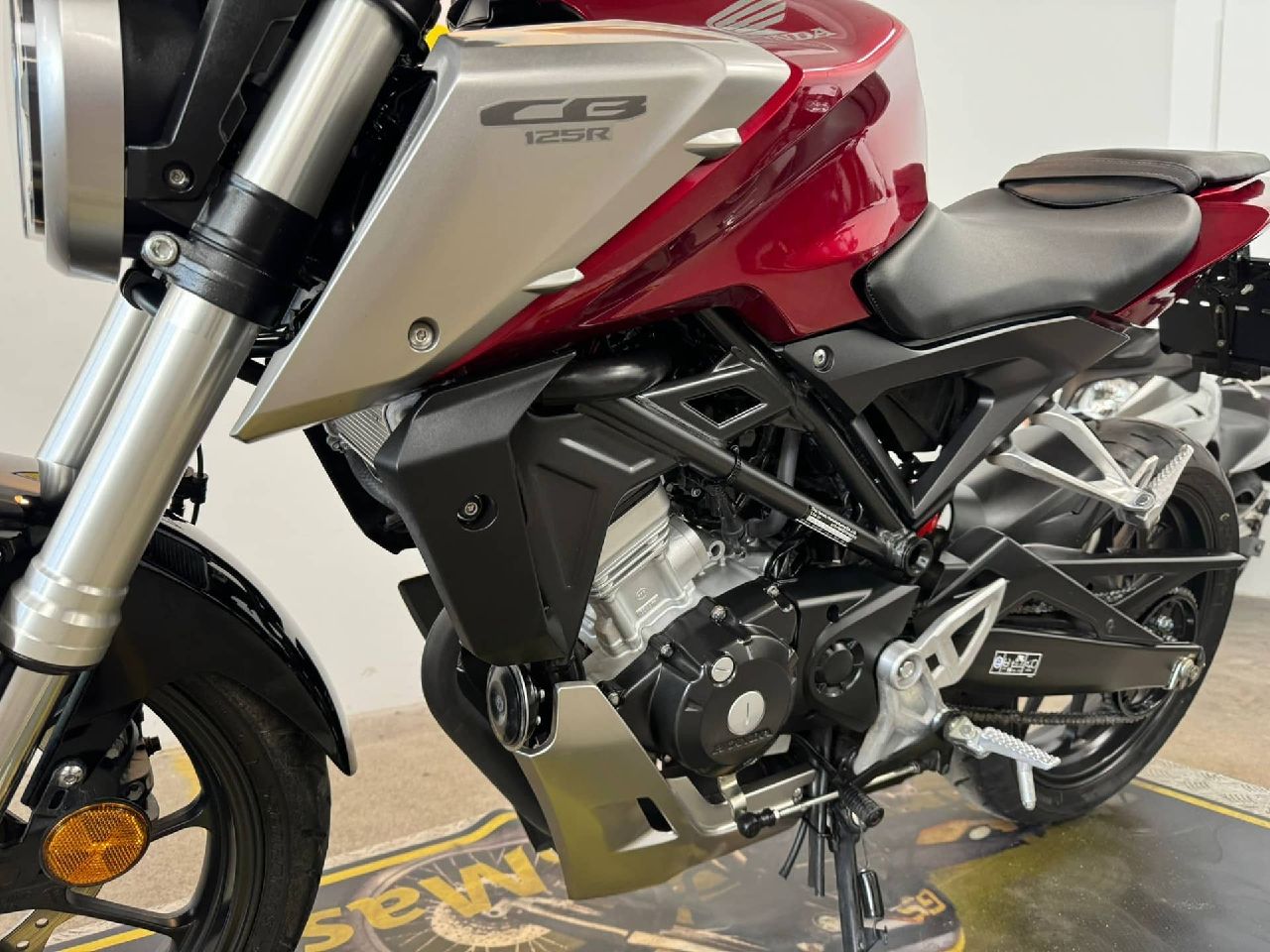 HONDA CB125R ABS !!! KAT.B !!! REZERWACJA !!! - cena: 15900 zł