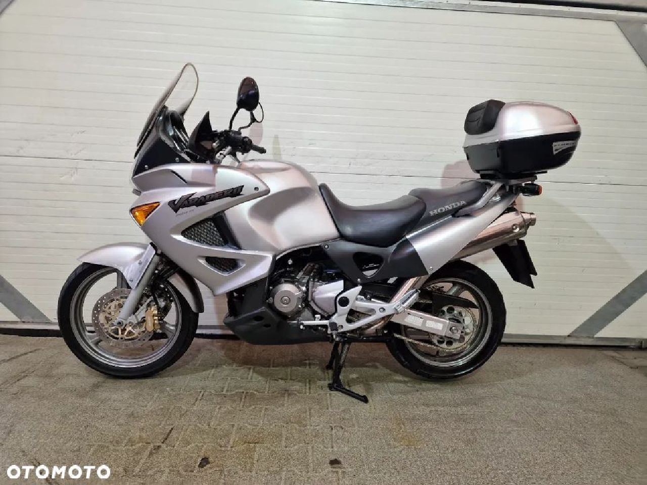 Honda Varadero Varadero 1000 xl 1000 wtrysk ! tylko 44 tys km ! ! RATY ...
