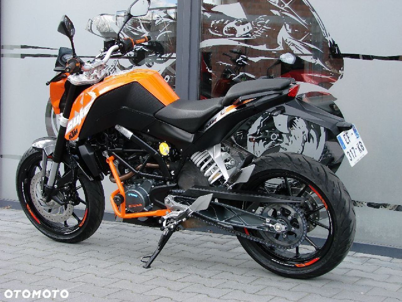 KTM Duke 125 16r Kat B 5200 km MT 125 Gwarancja - cena: 13700 zł