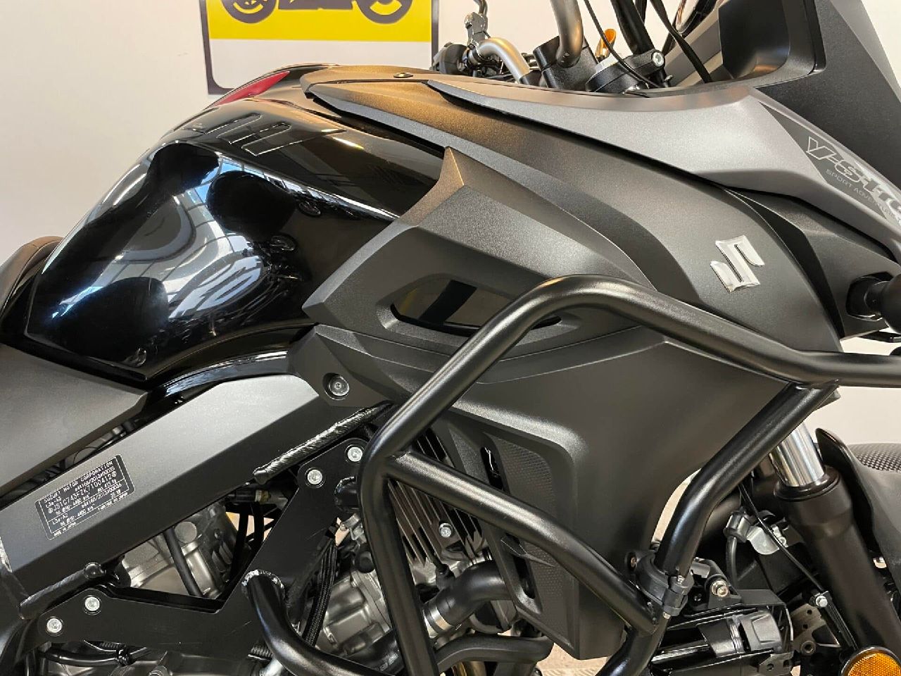 SUZUKI V-STROM DL650 ABS! TC! 3 KUFRY! Przebieg tylko 1672 km ! REZERWACJA - cena: 38900 zł