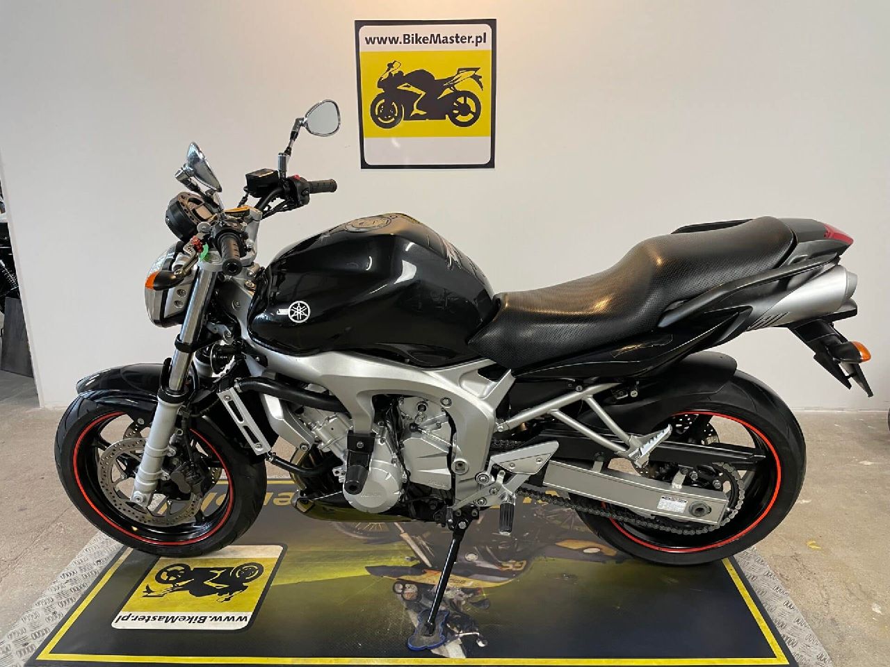 YAMAHA FZ6N FAZER REZERWACJA - cena: 12900 zł