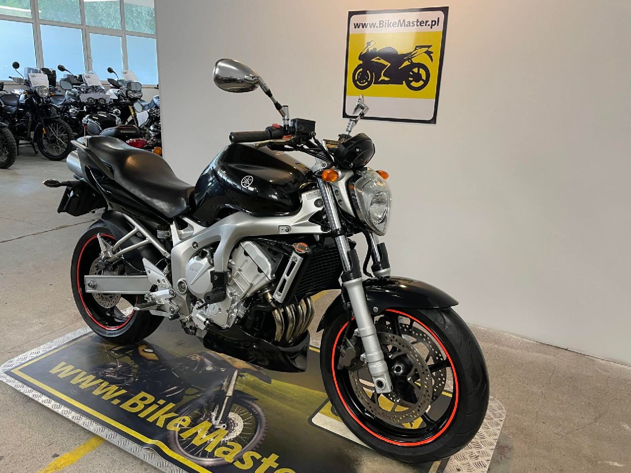 YAMAHA FZ6N FAZER REZERWACJA - cena: 12900 zł