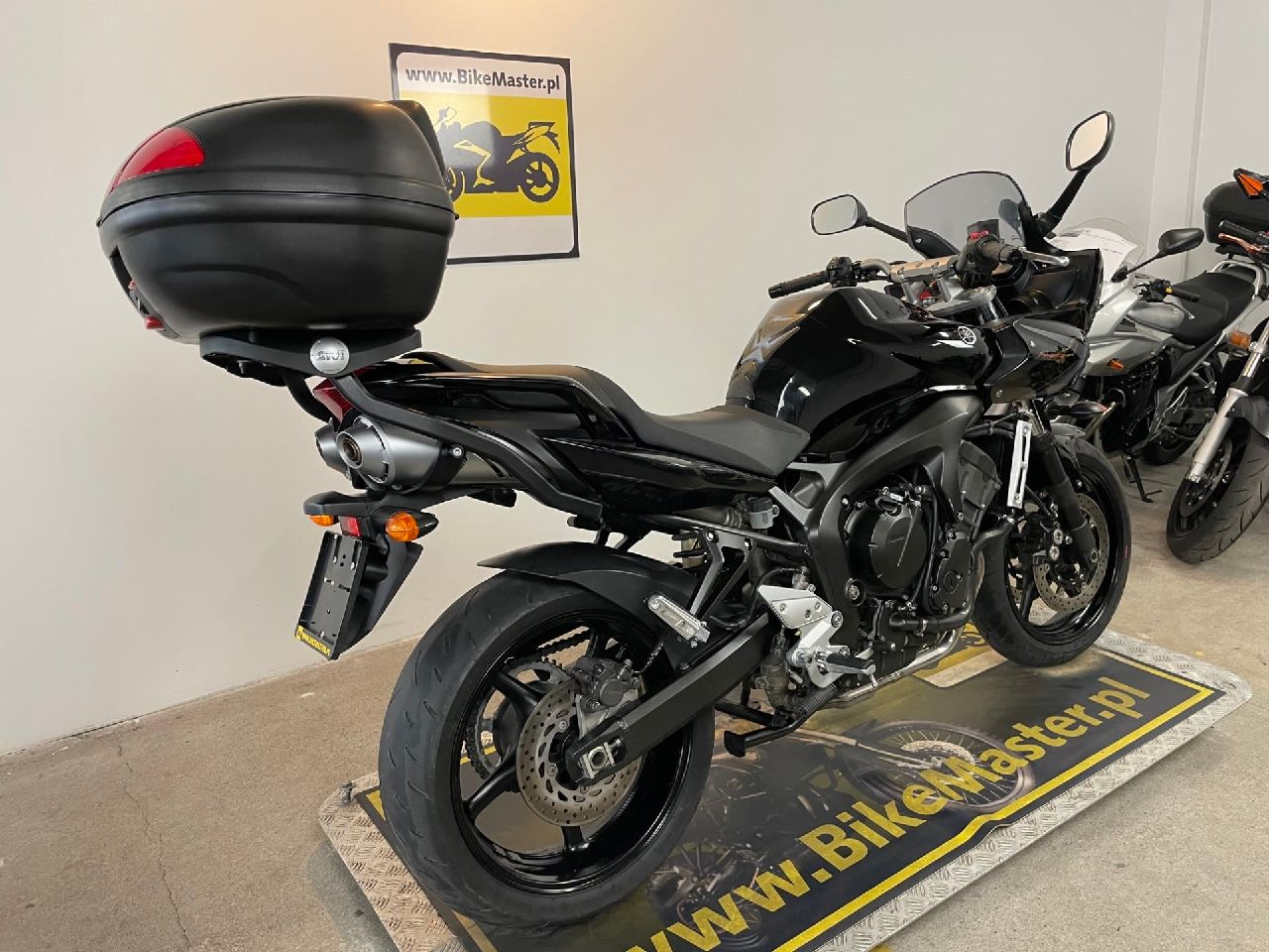 YAMAHA FZ6S FAZER S2 KUFER !!! REZERWACJA - cena: 16900 zł