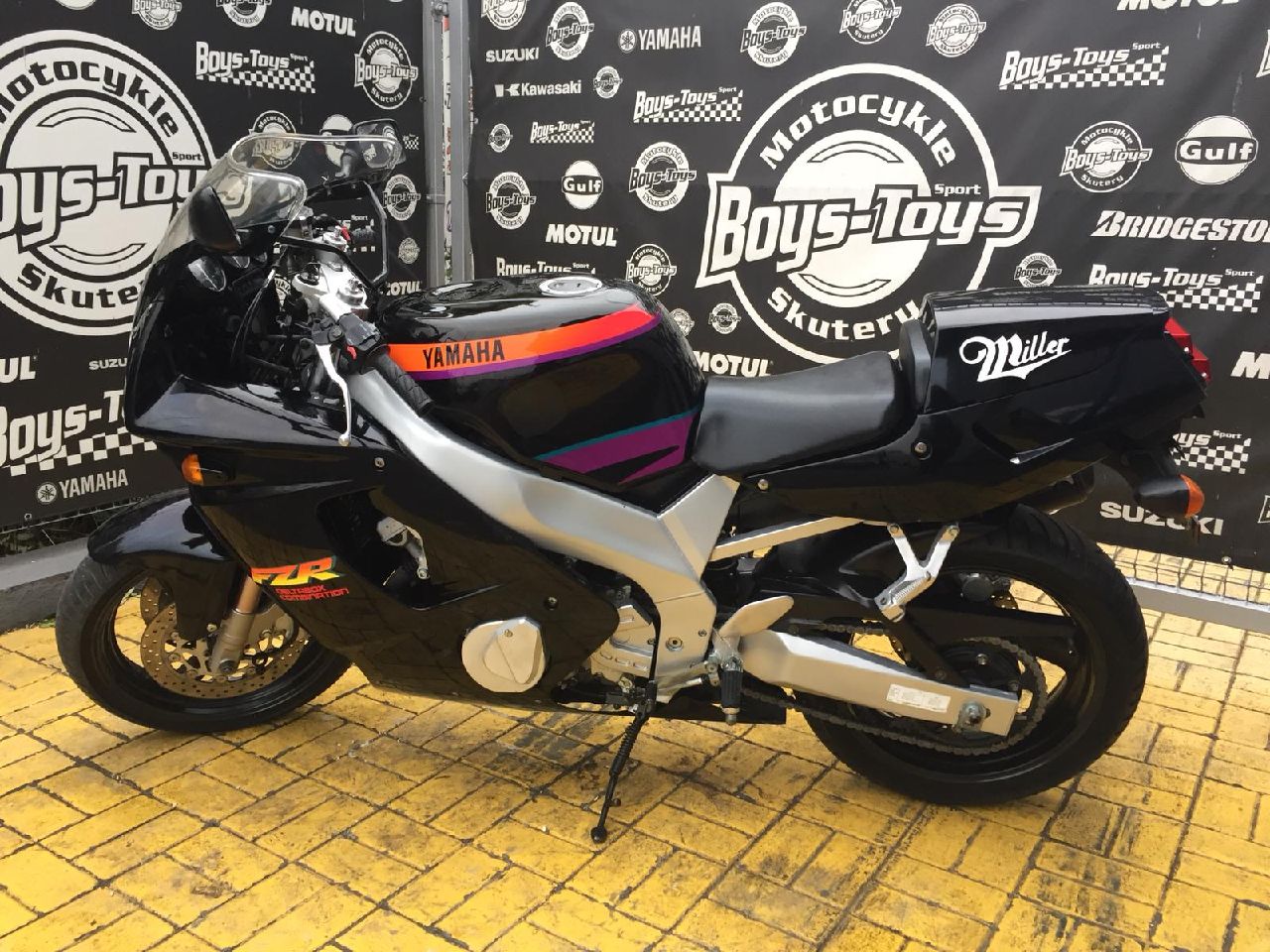 Yamaha FZR 600 - cena: 5900 zł