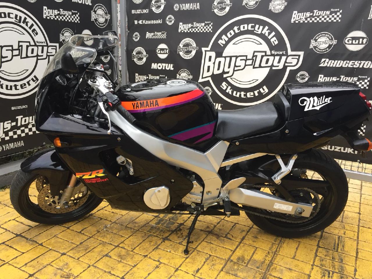 Yamaha FZR 600 - cena: 5900 zł