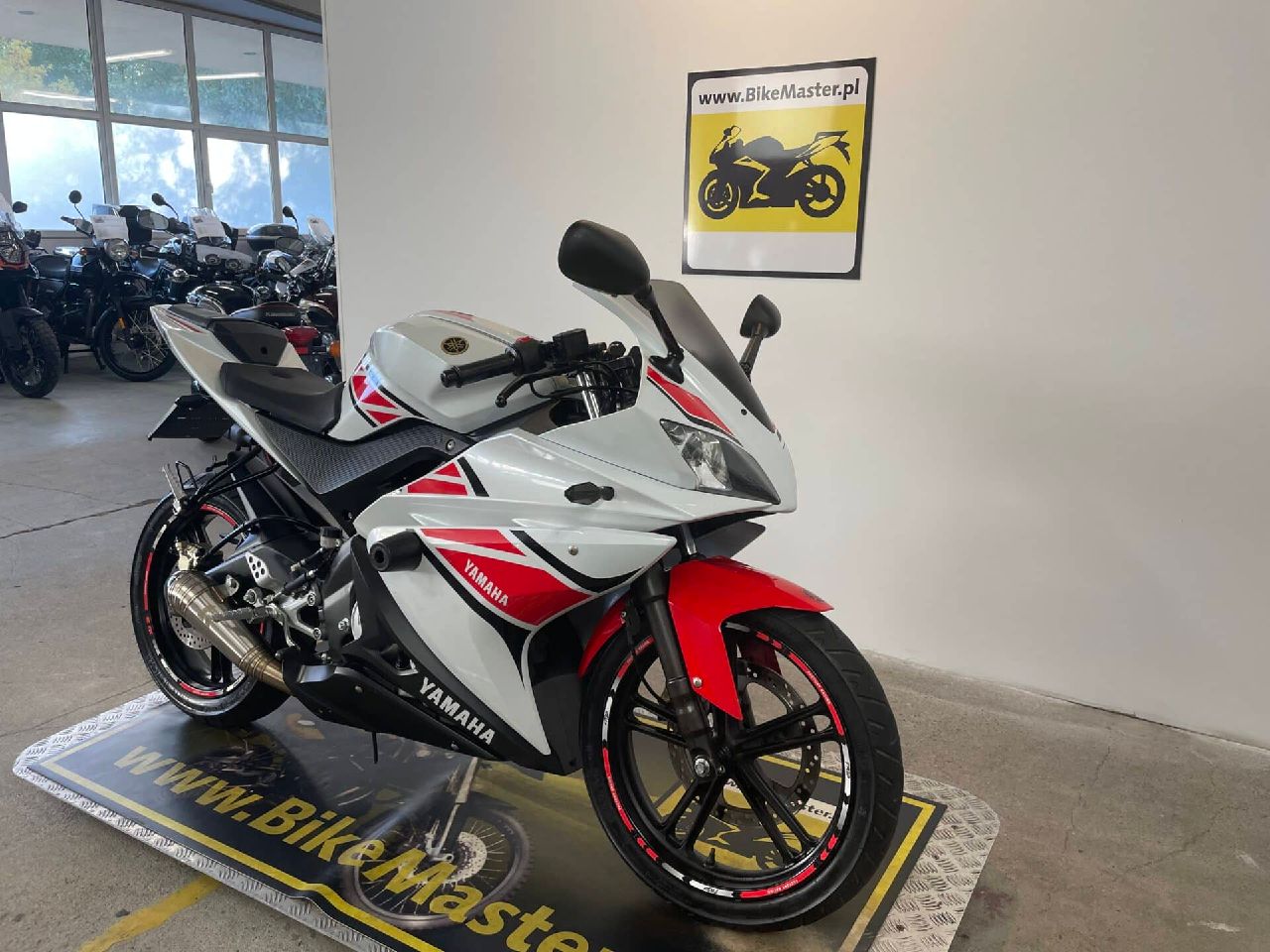 YAMAHA YZF-R125 KAT.B !!! Zarejestrowany w Polsce REZERWACJA - cena ...