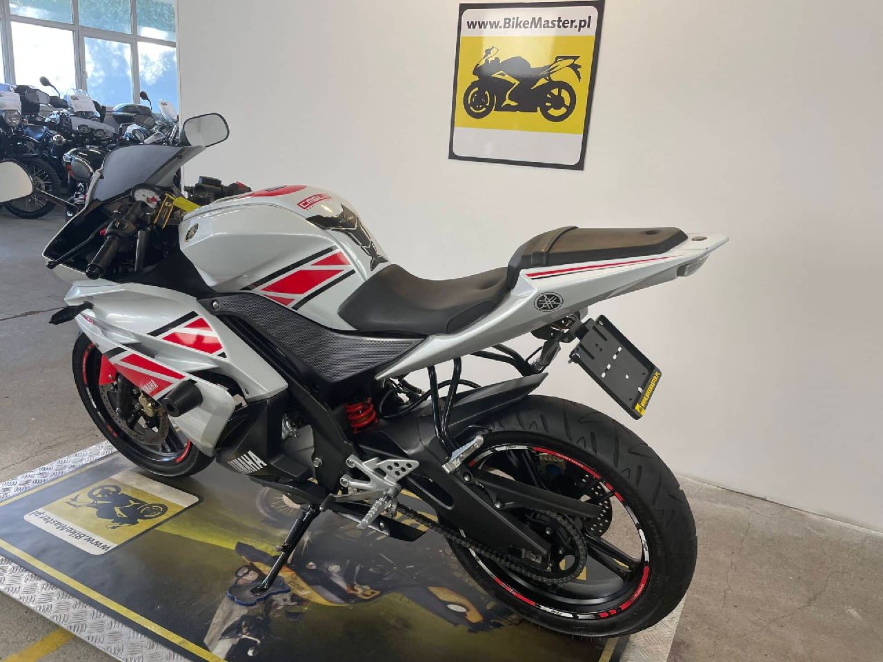 YAMAHA YZF-R125 KAT.B !!! Zarejestrowany w Polsce REZERWACJA - cena ...